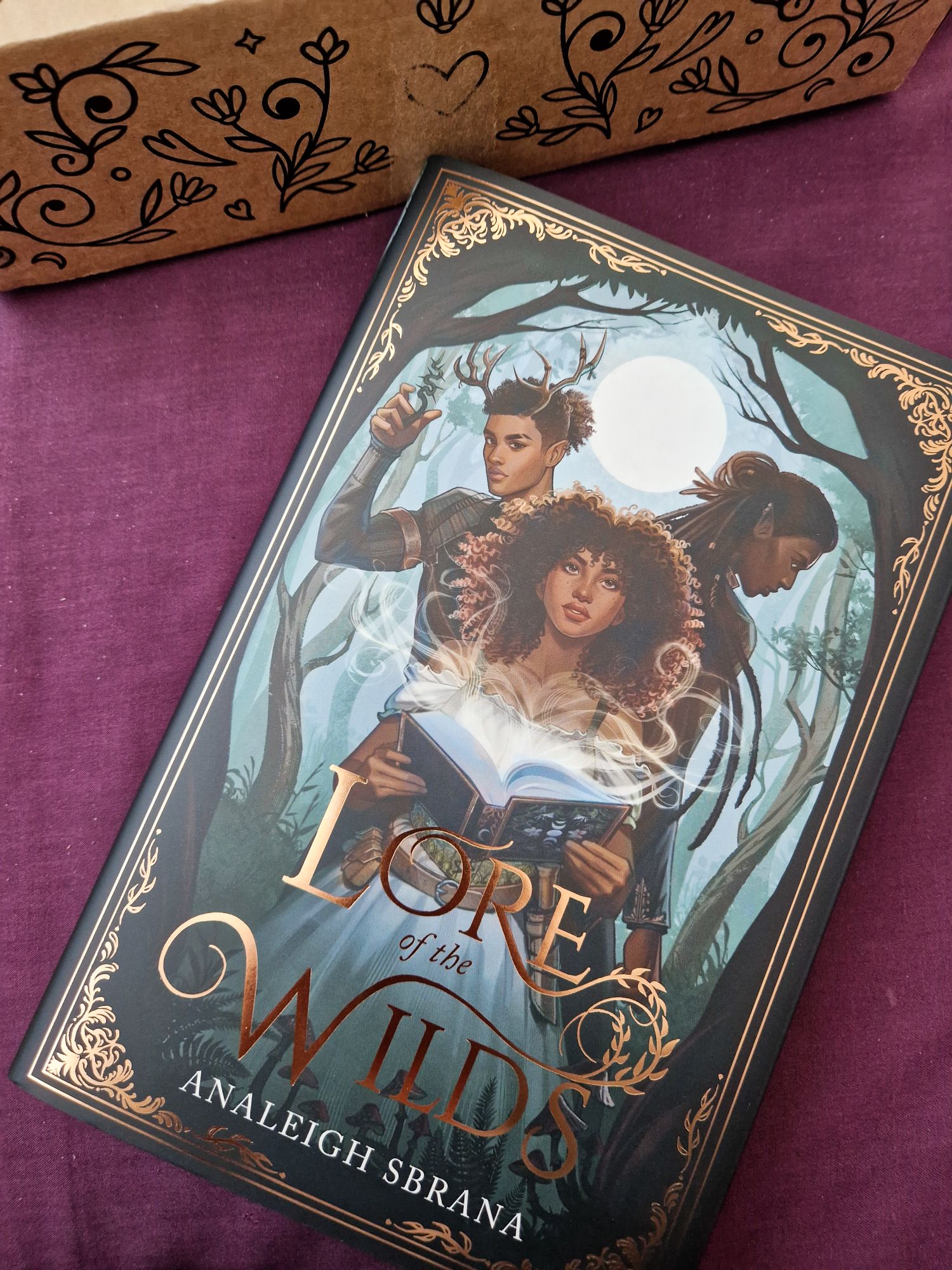 Fairyloot Romantasy: April 2024 – Enchanted Fae – CJRTB Books